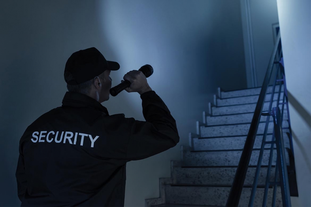 Security Officer as first responder - City Security Magazine