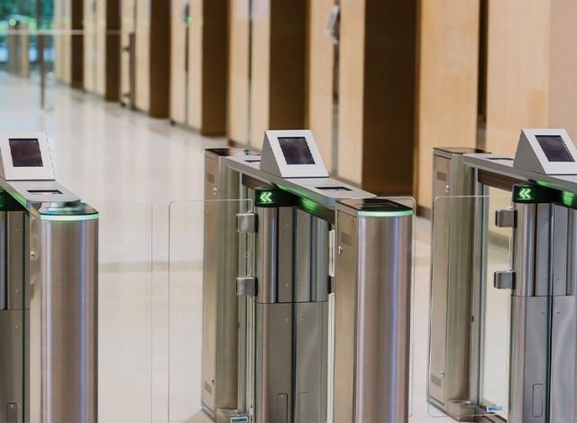 Next-Gen Access Control: Exploring mobile credentials & biometric ...